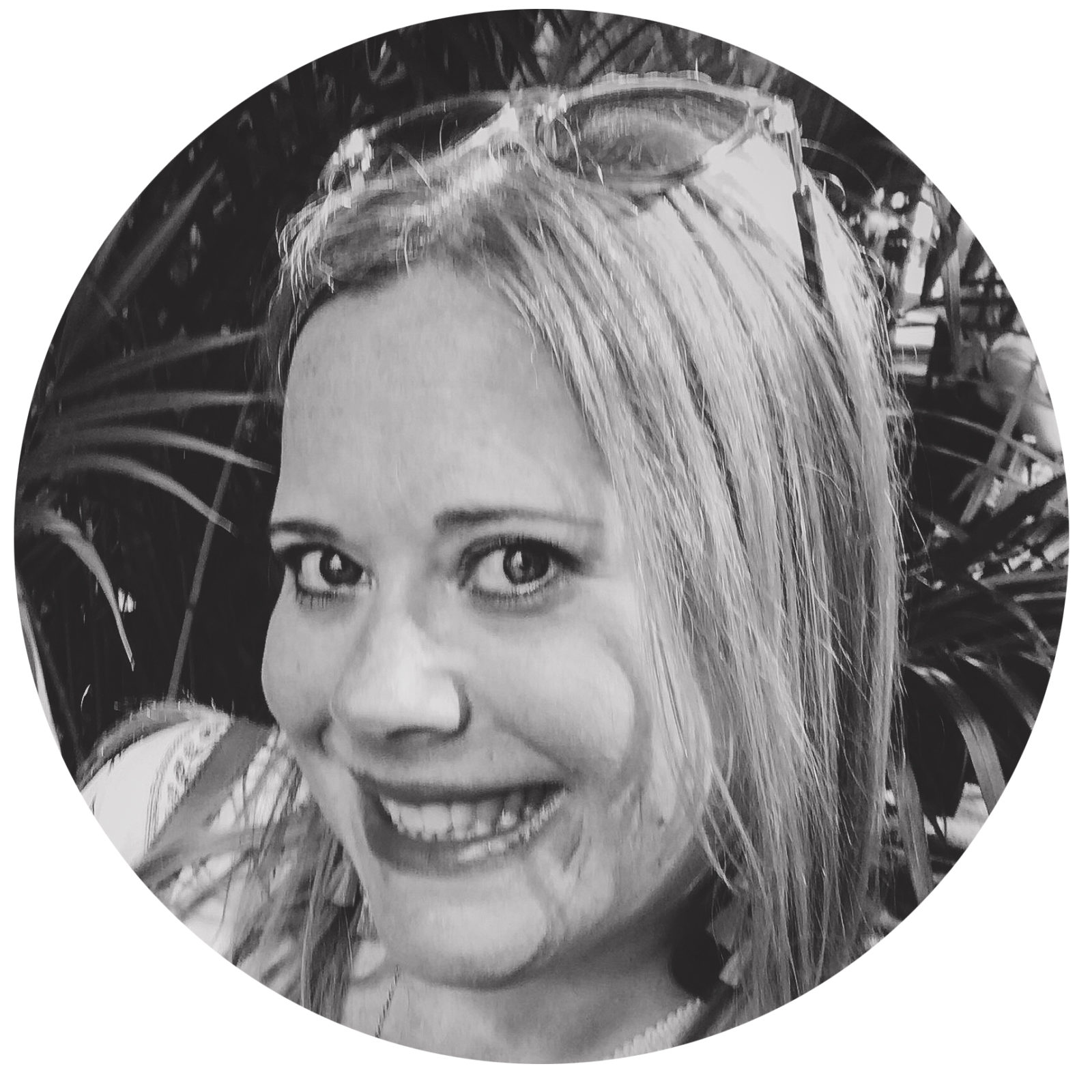 Stop Apologizing - unapologeticallyyoustudios.com